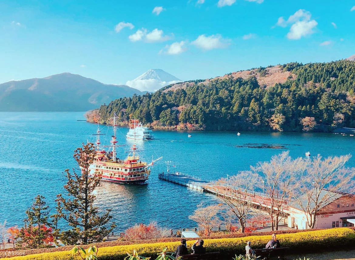 Mount Fuji Cherry Blossoms & Hakone One-Day Tour, Lake Kawaguchi Oishi ...